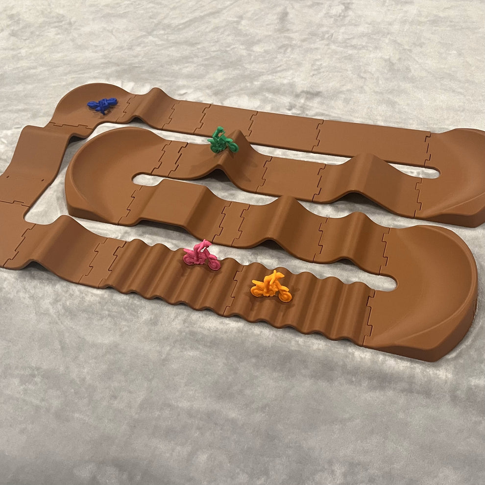TRAX Arena Kit- 28 Piece – 4DTrax